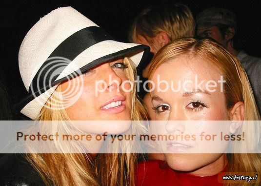 Britney Spears Has a 'Mini Me': ohnotheydidnt — LiveJournal