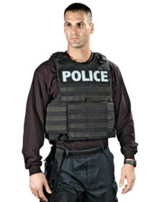 Choosing the Right Tactical Vest and Accessories | Blauer